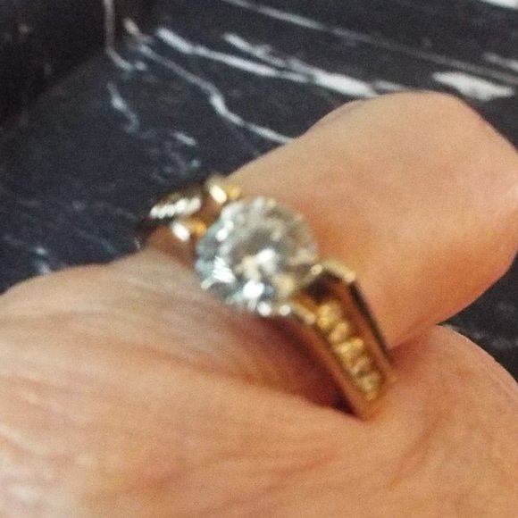 GREAT FASHION FINGER BLING! | Jewelry | Fabulous Fakes Onishi Tension ...